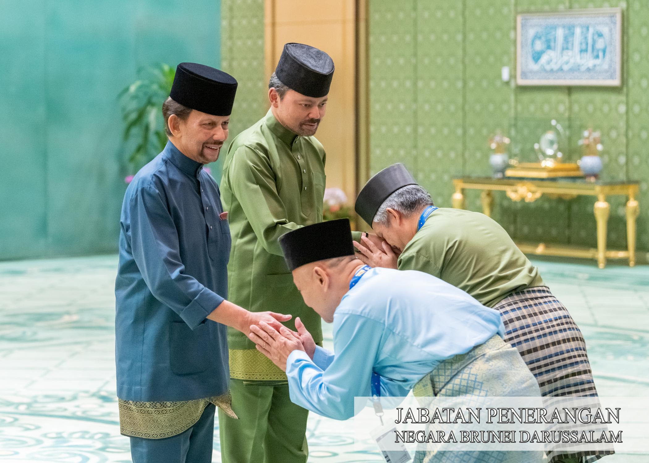 Berita JPM - Berkenan menerima junjung ziarah jemaah haji...